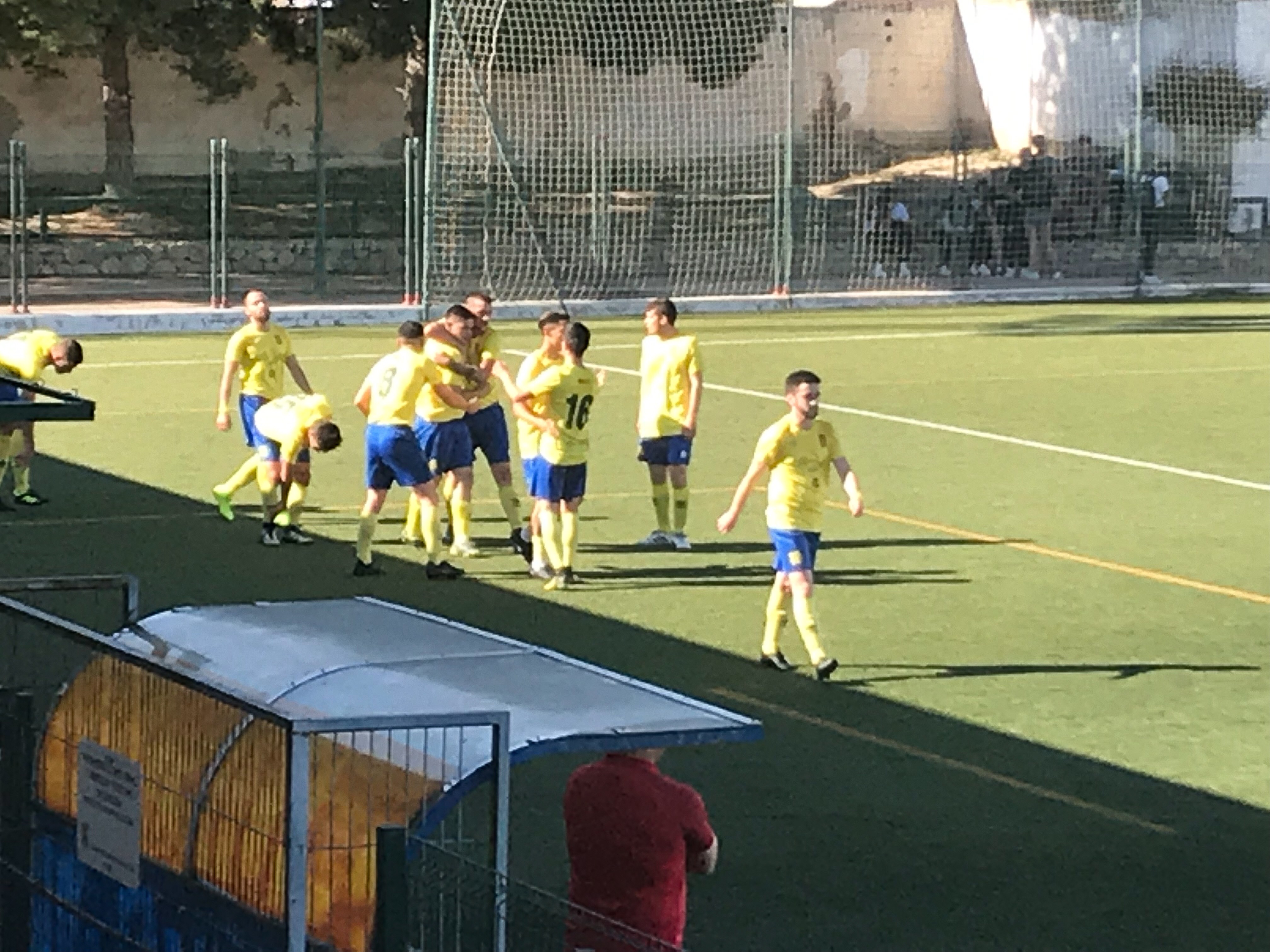 EL ALBATERA SPORTING EMPATA EN EL ÚLTIMO MINUTO - PELUCHETV