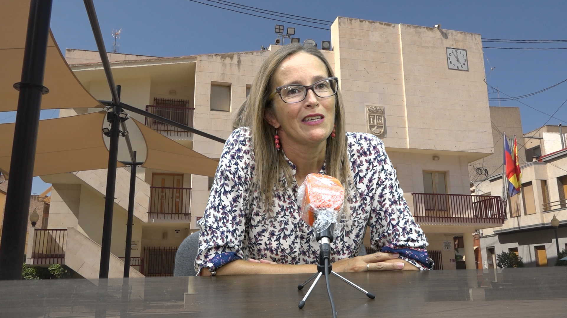 Toda una vida ligada a la política, Rosa Molina - PELUCHE TV