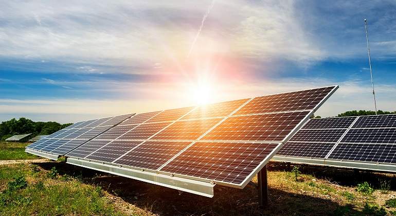 LAS PLANTAS SOLARES FOTOVOLTAICAS COMO OASIS PARA LA NATURALEZA ...