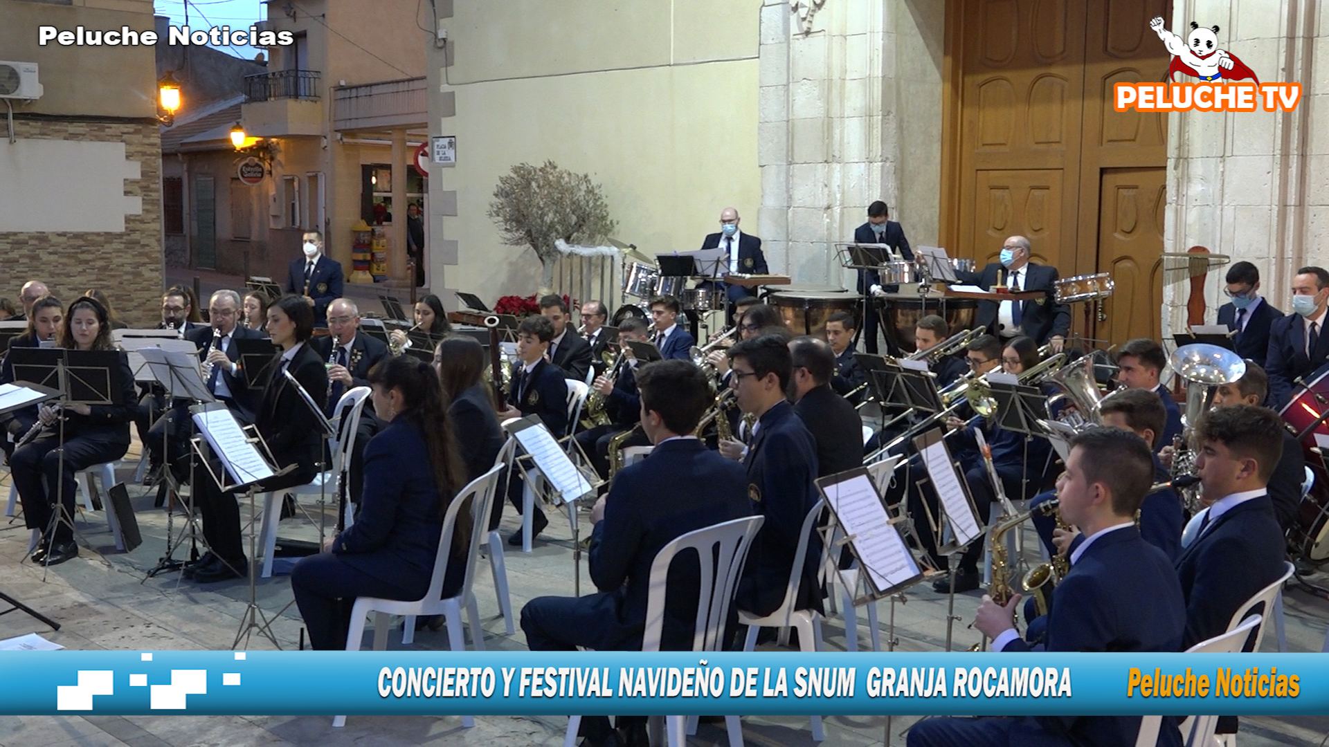 LA SNUM A ESCENA - PELUCHE TV